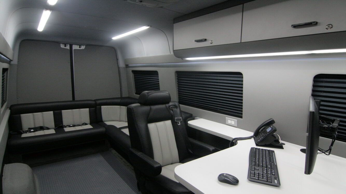Redefining and Pivoting the Mobile Office Setup - HQ Custom Design