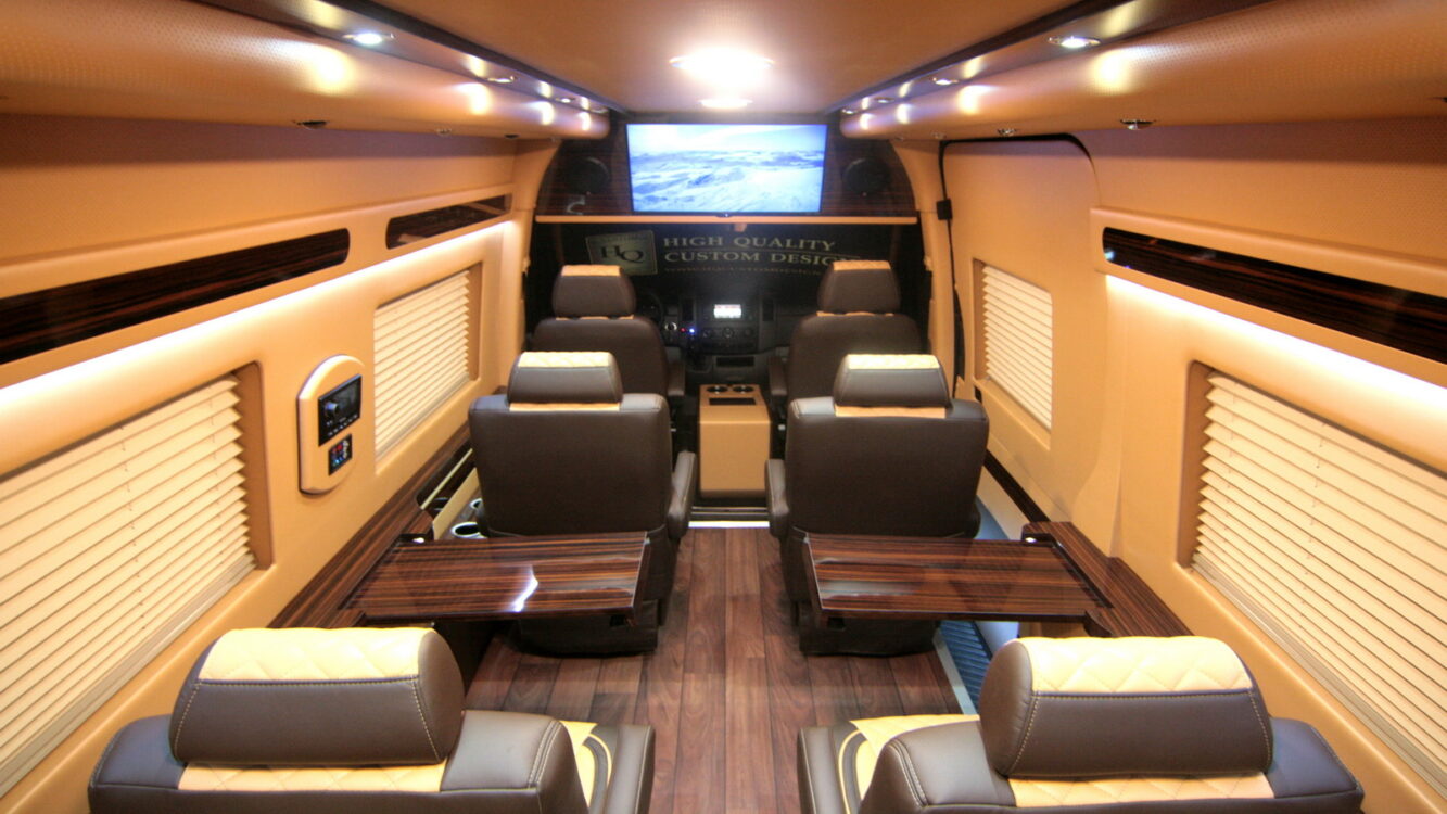 Redefining and Pivoting the Mobile Office Setup - HQ Custom Design