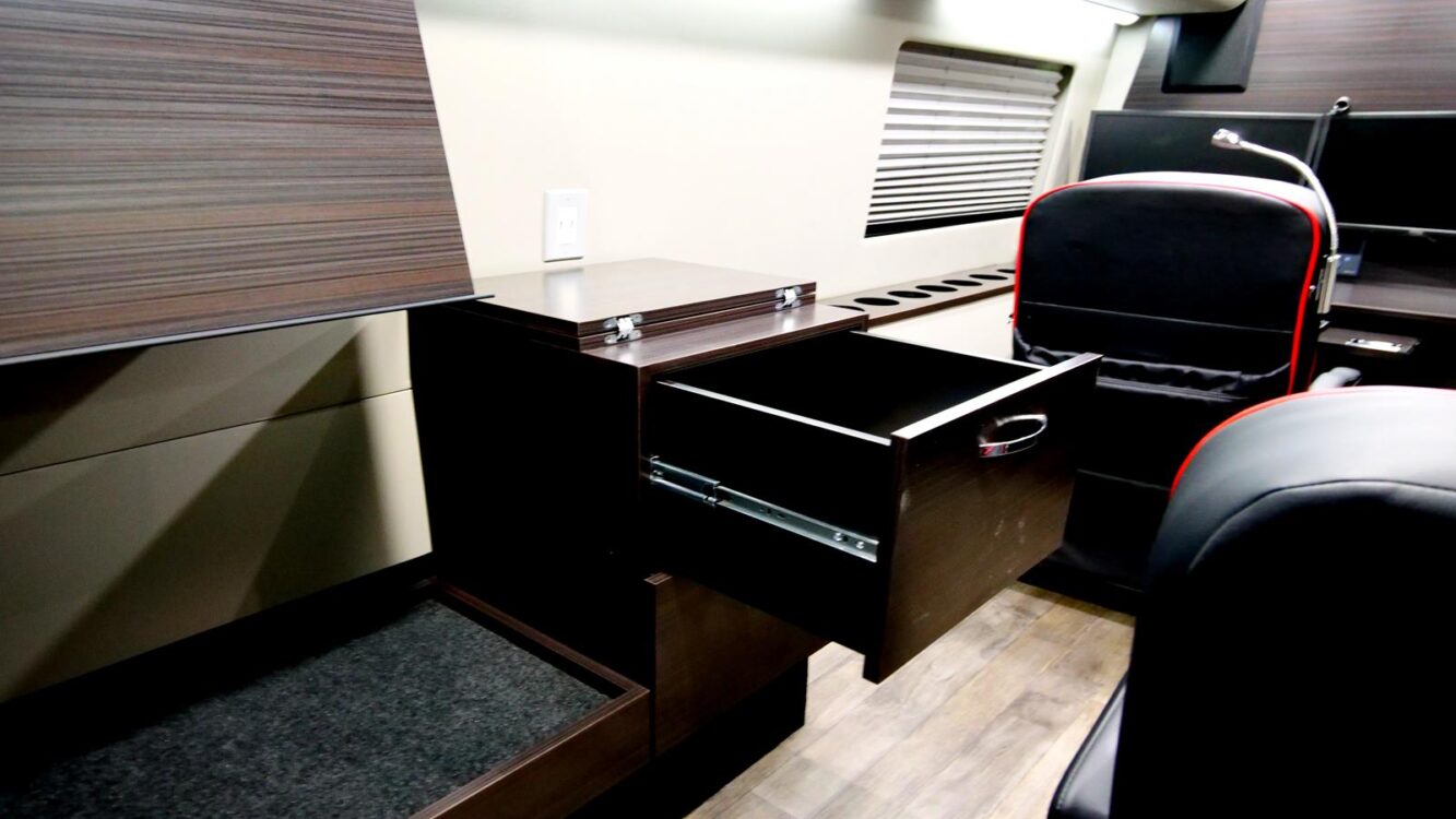 Mobile Office - Design 5 - HQ Custom Design