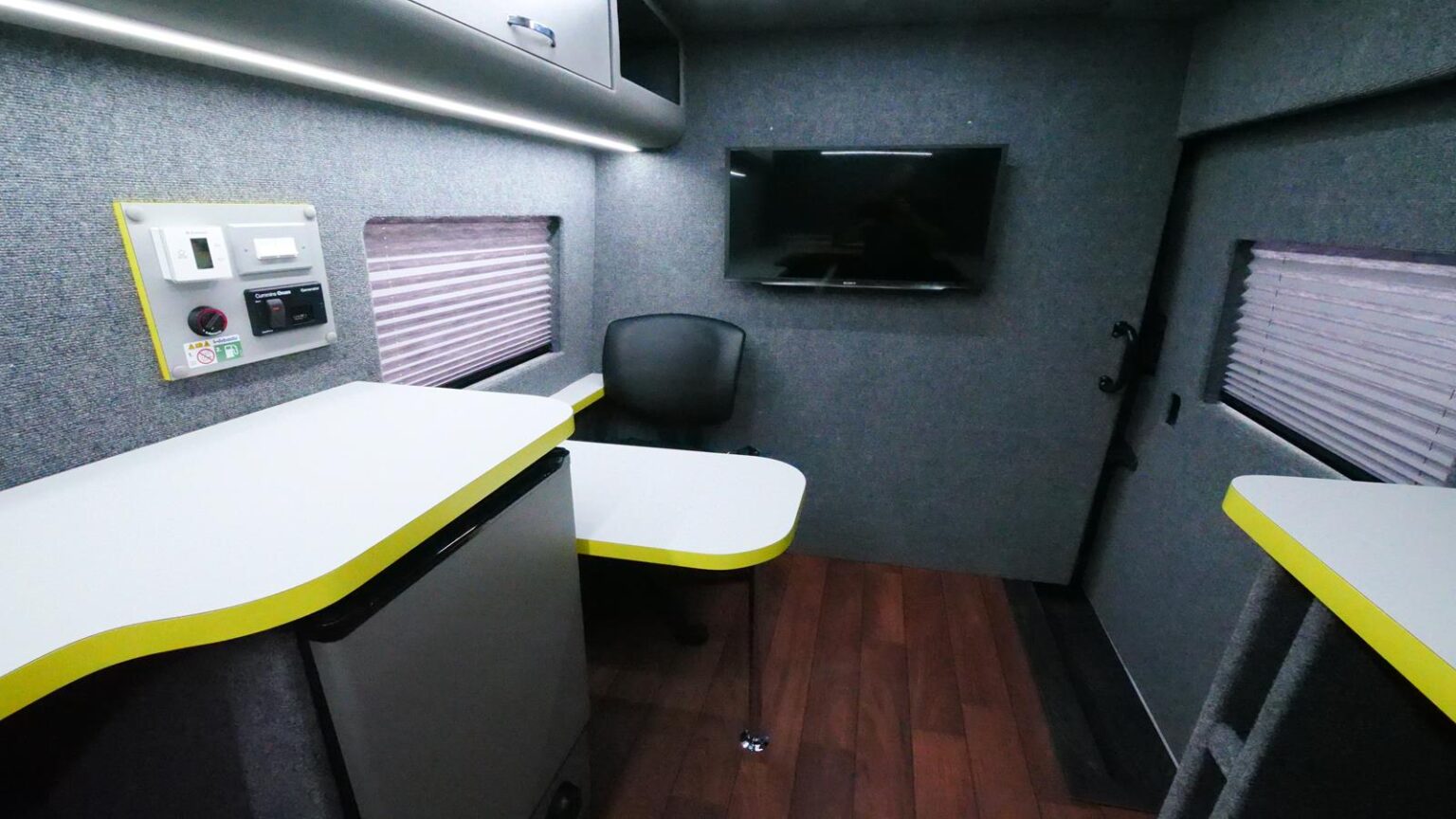 Mobile Office - Design 10 - HQ Custom Design